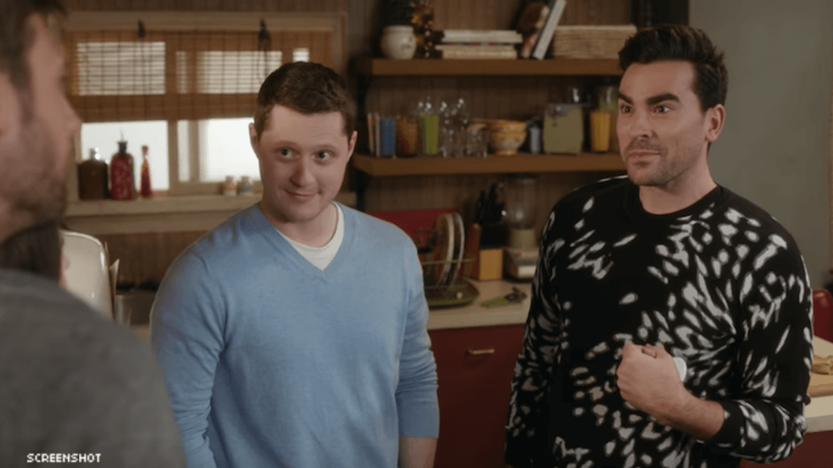 TV Channel Apologizes for Censoring Gay Kissing in 'Schitt's Creek'