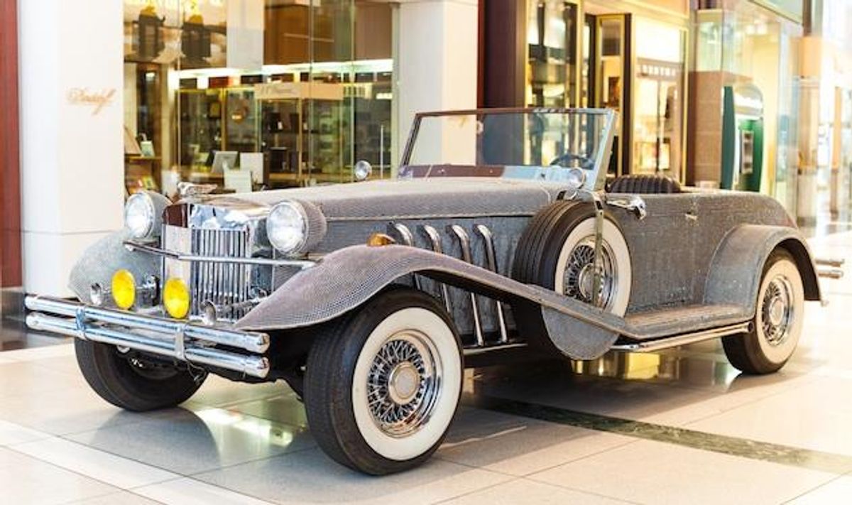 King of Bling: Liberace Memorabilia on View