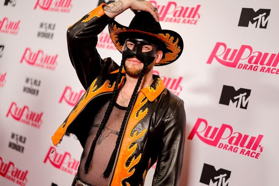 Pics of Orville Peck to make you frequently fond of cowboys