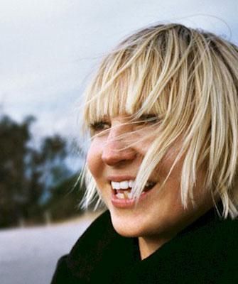 WATCH: Sia Sings "Diamonds"