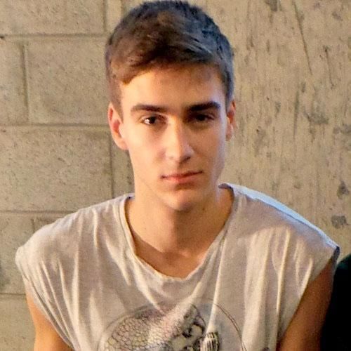 Vote for the Face of NYFW