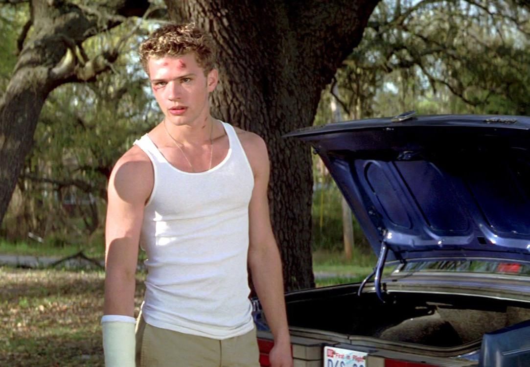 23 Horror Hunks to Die For