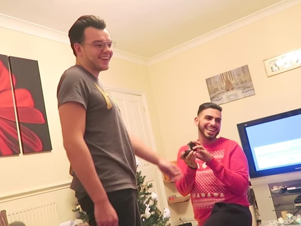 15 Phenomenal Same-Sex Wedding Proposals