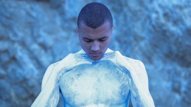Premiere: Saro Finds Empowerment in Sadness on 'Boy Afraid'