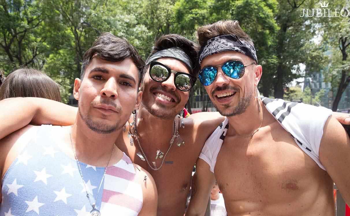 94 Photos of the First Latin American Pride, Held in Mexico City