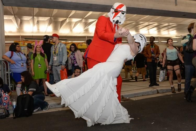 60 Of Our Favorite Cosplays & Scenes From New York Comic Con