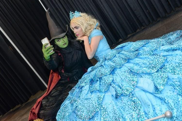 60 Of Our Favorite Cosplays & Scenes From New York Comic Con