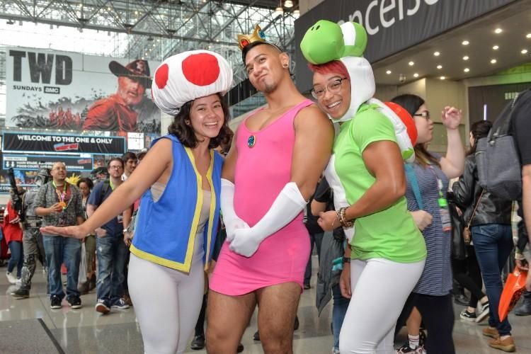 60 Of Our Favorite Cosplays & Scenes From New York Comic Con