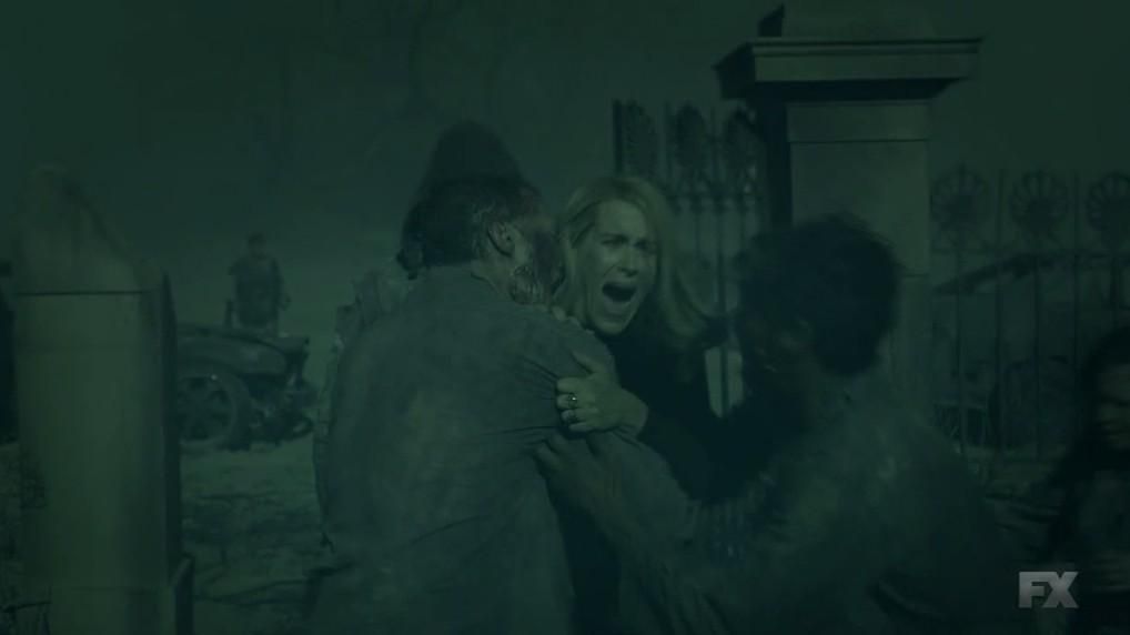 Seven Wonderful Moments From This Week's 'American Horror Story'