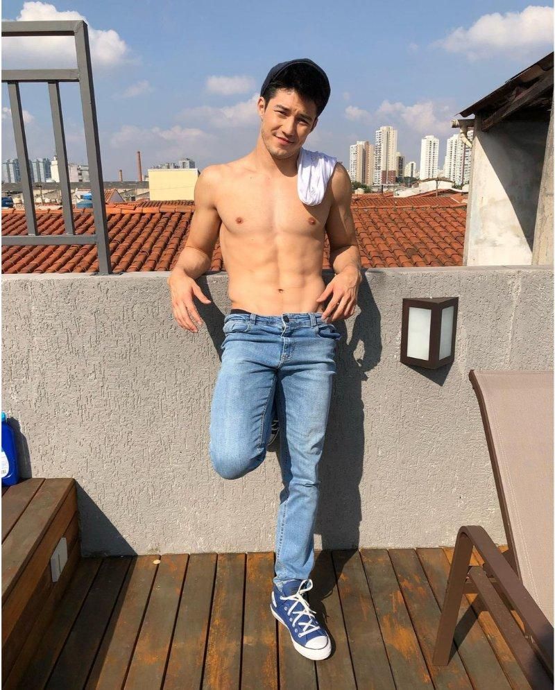 25 Sexy Pics of Brazilian Gymnast Arthur Nory That Deserve a Medal