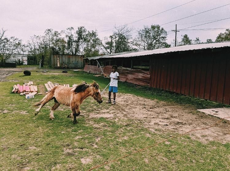 10 Kennedi Carter Photos Celebrating Black Cowboys As Part of American ...