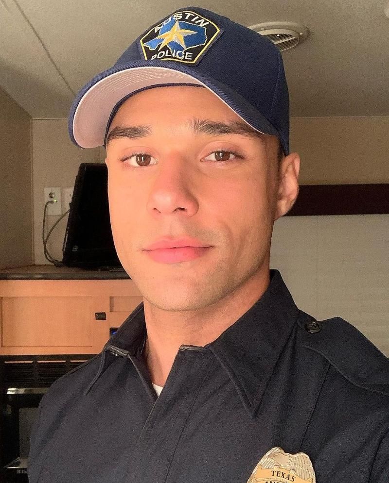 20 Pics of Rafael L. Silva That Are Way Too Hot to Handle