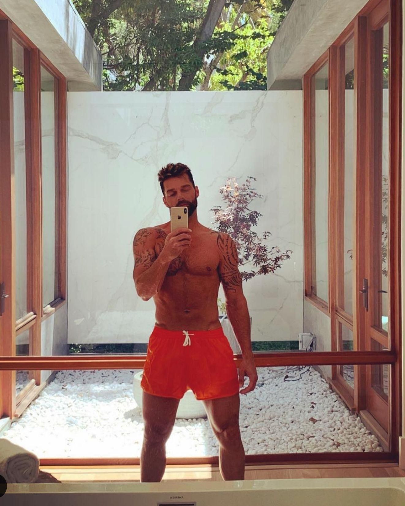 Shirtless Pictures of Ricky Martin to Remind Us Warm Weather Is Coming