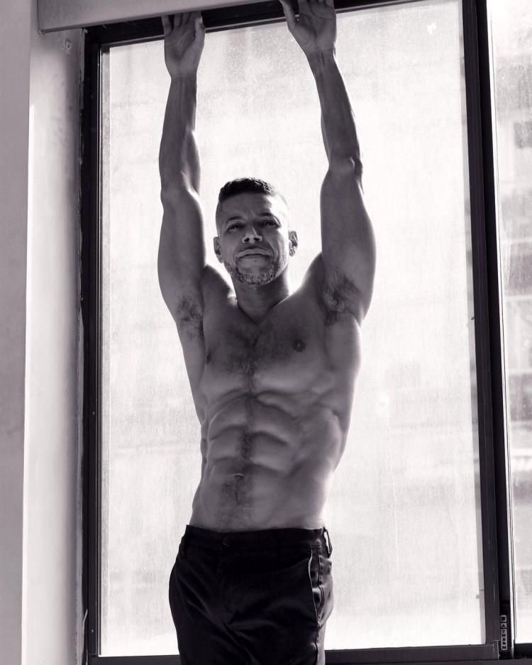 10 Photos of Wilson Cruz Shirtless, Looking Like the Adonis He Is